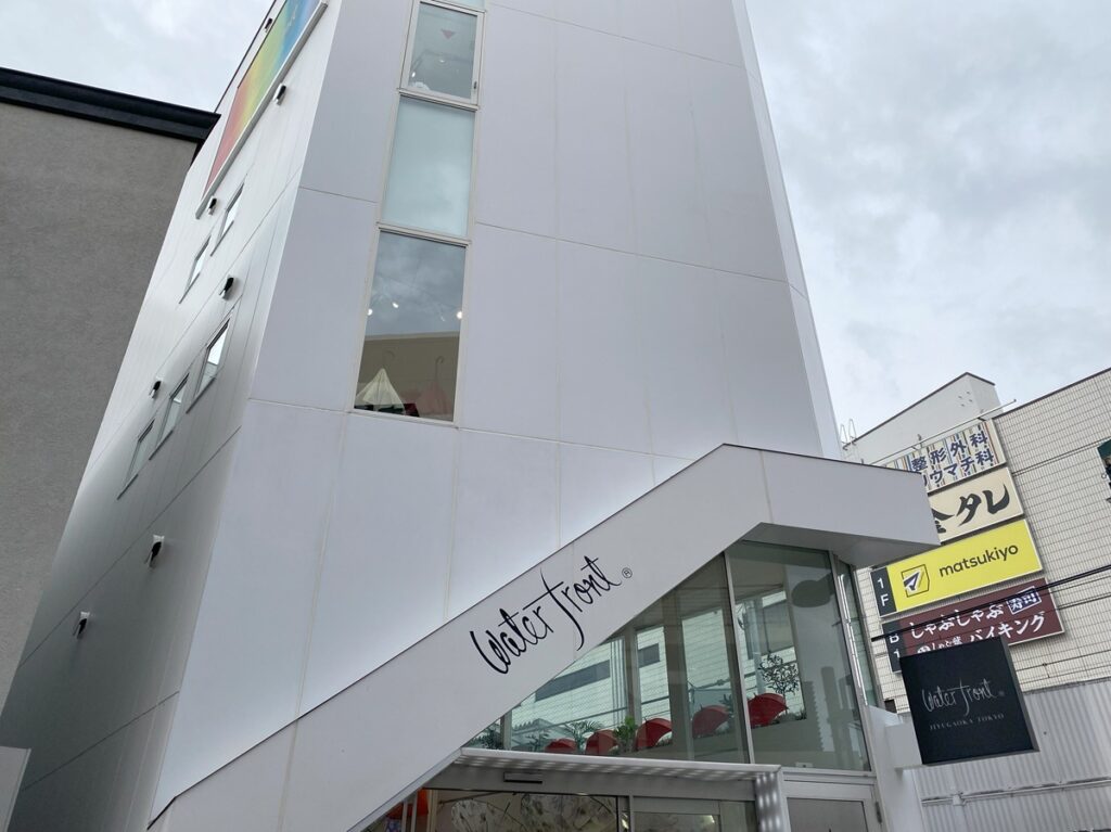 【目黒区】これからは風にも強い“晴雨兼用傘”がいい、自由が丘「Waterfront」の「ZENTENKOU」が大ヒット | 号外NET 目黒区